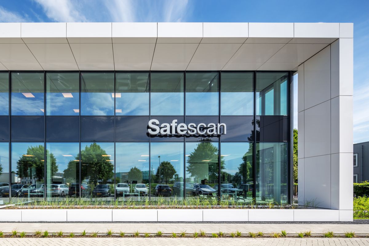 Kantoor met bedrijfshal Safescan